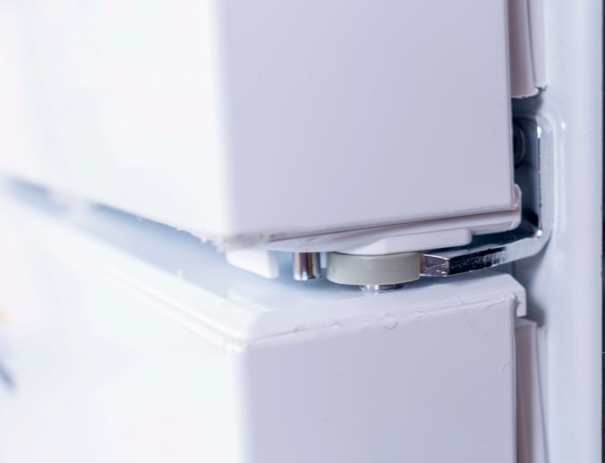 How a Kitchen Appliance Door Hinge Expands Design Possibilities